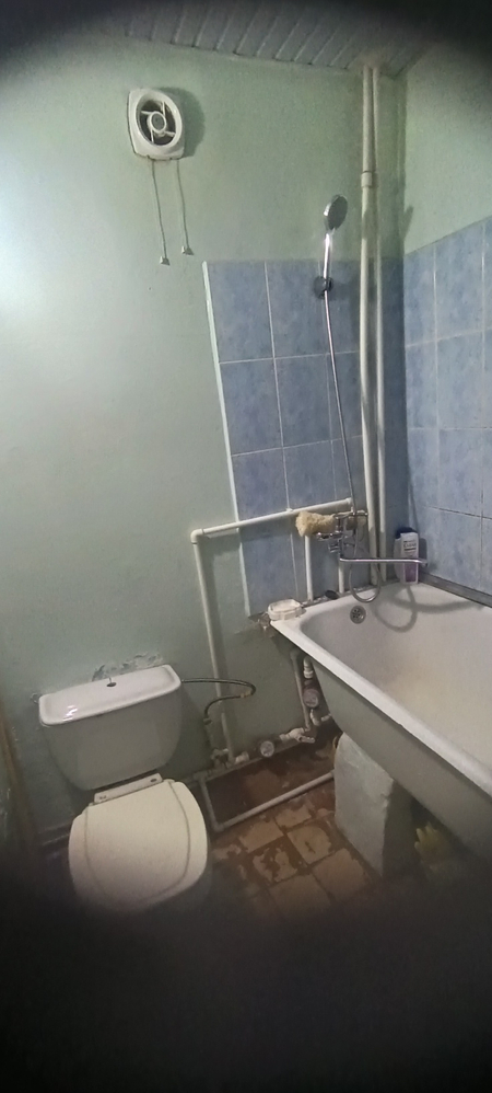 Продаётся  2- комнатная квартира Авиасозлар-1 , 2/3/4, бывшая общежит