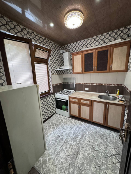Чилонзор-11кв 2/2/4. Срочно Продам квартиру срочно