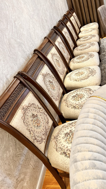прадается стулья