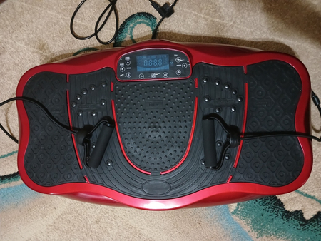 Ozdiruvchi vibrator massaj