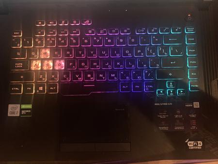 Продается отличный ноутбук  ROG Strix G512LU_G512LU