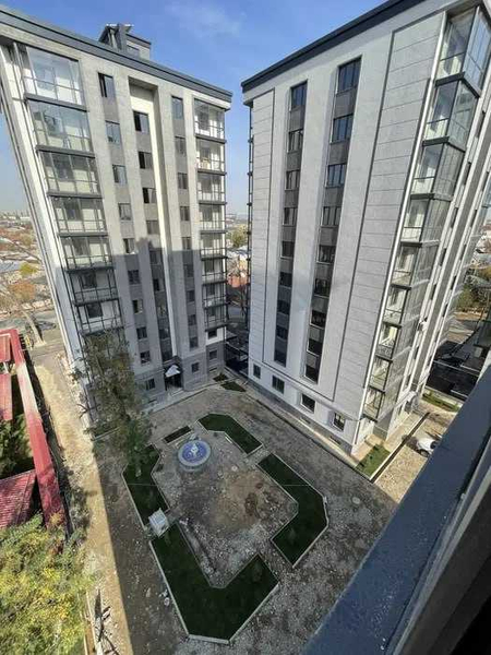 В Baku Residence 60м2 на ул. Баку около Нукусской 60м2 двушка раздел!`