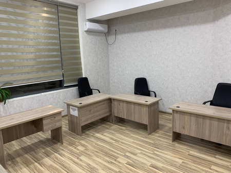 Столы и кресла офисные