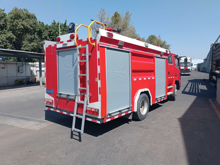 Пожарная машина Dongfeng