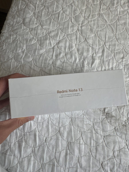 Redmi Note 13 8/256Gb, в черном цвете новый.