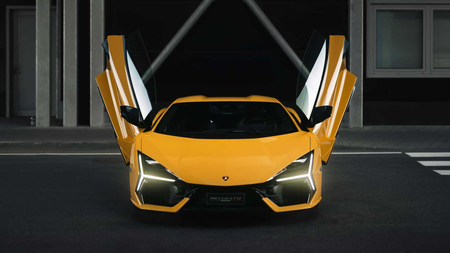 Lamborghini Revuelto