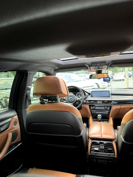 Ideal BMW X6. 3литр turbo.  Тёмно синий цвет. Салон в отличном состо..