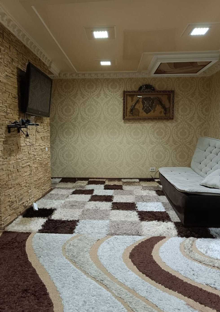 ~ (Мукимий), 700 метров от метро (Новза), 1/2/5, балкон 2х6. С меб и т
