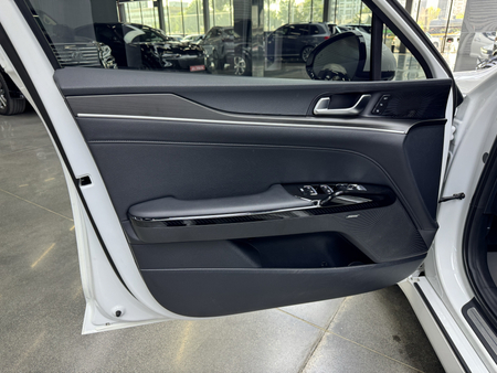 Kia K5 GT-LINE PLUS 2023 модель