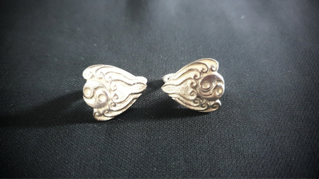 Серебрянные серьги, браслеты, кольца.