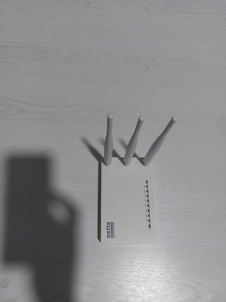 Wifi routor sotiladi