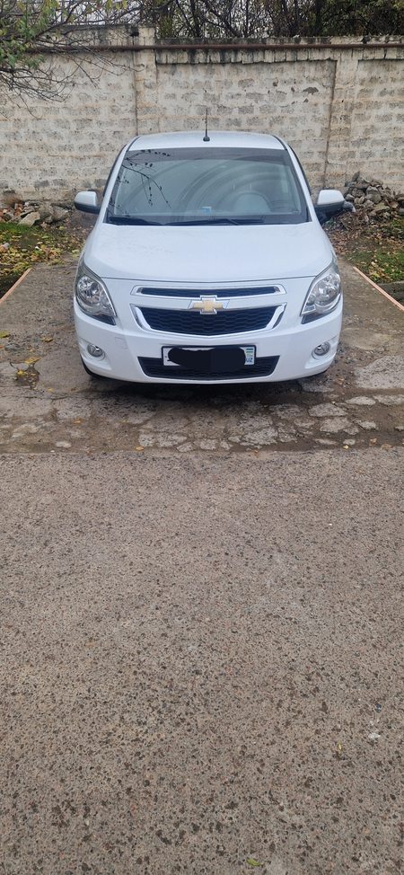 Кобальт 2019 года. 112500 пробег. Краска родной