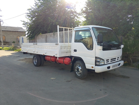 Isuzu manipulyator