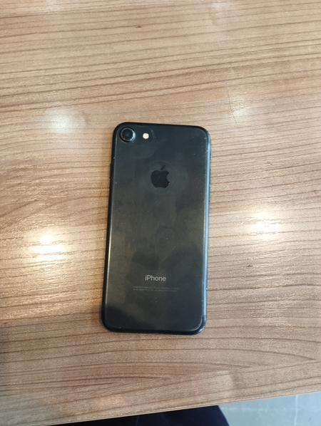 Iphone 7 32 gb..