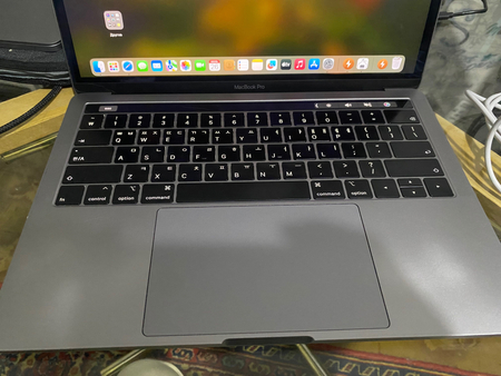 Macbook pro 2018 i5 8gb 256ssd