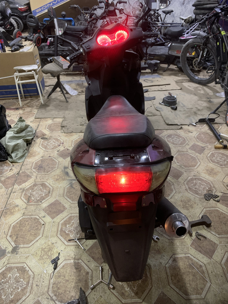 HONDA skuter sotiladi 172 kublik