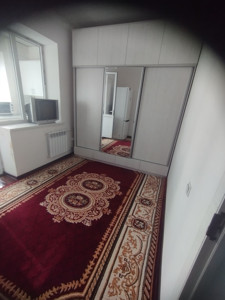 Navoiy shahrida 1 xona 2 xona qilingan uy sotiladi