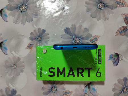 Телефон Infinix  SMART 6