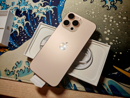Продам iphone 16pro max