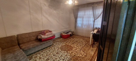 Qibray sentrida 15 dom 3 xona 1 etaj salqin mahalla