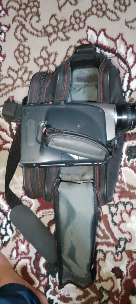 Продам видеокамеру Sony и Panasonic