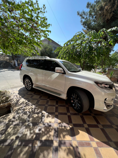 Land cruiser Toyota Prado