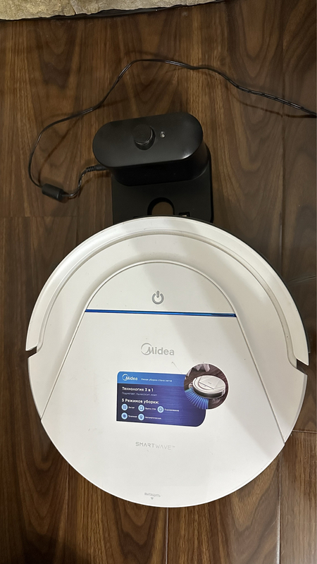 Робот пылесос Midea
