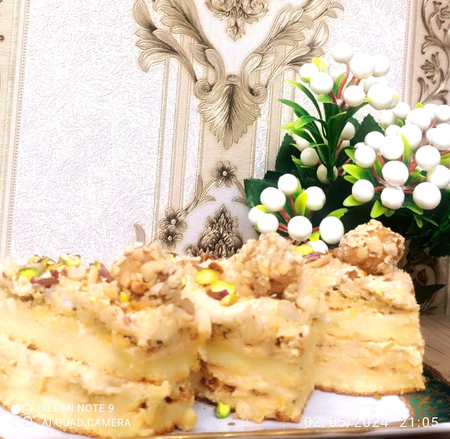 Maktuba candy cake