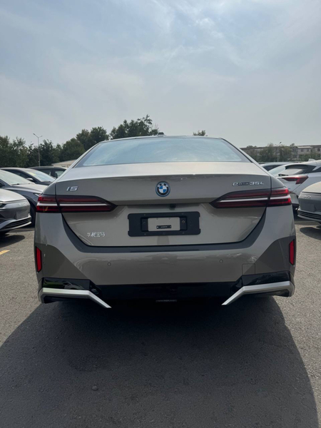 BMW I5 35 L M Sport 2024 yil