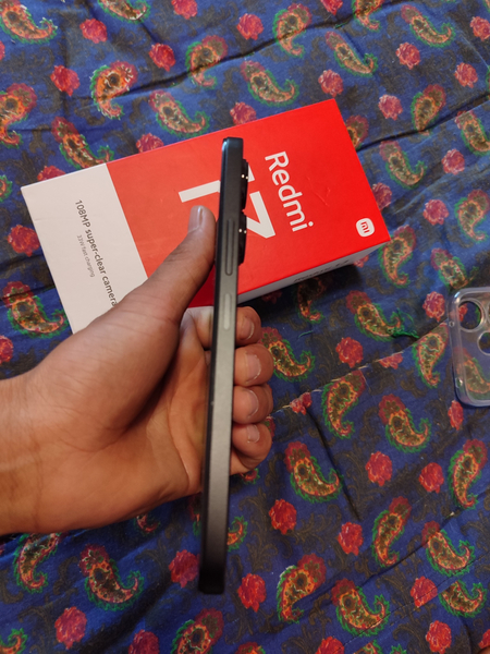 Redmi 13 sotiladi oʼta idial holatda