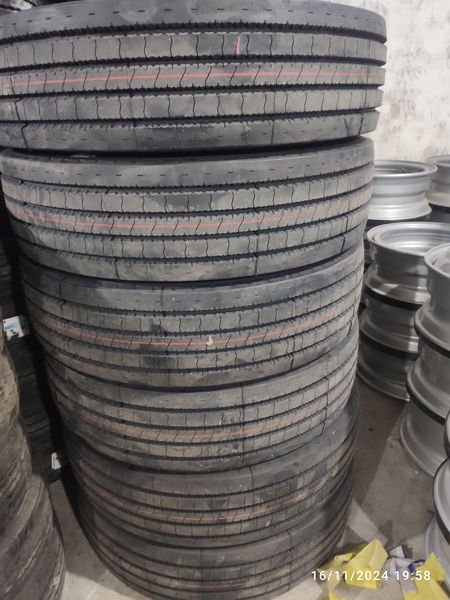 Kama 295/80R22.5 peredniy