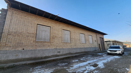 Tayor hovli sotiladi