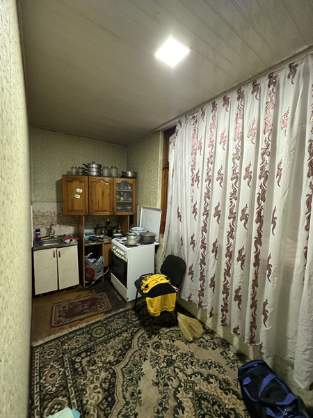 Коракамищ 2/4 2 хоналик уй сотилади
