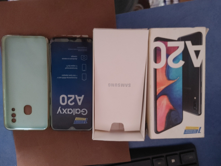 Samsung A20 Idial Holatda