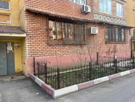 Чиланзар 14 квартал 2в3/1/4 Панель,смежка,балкон 1,5*6