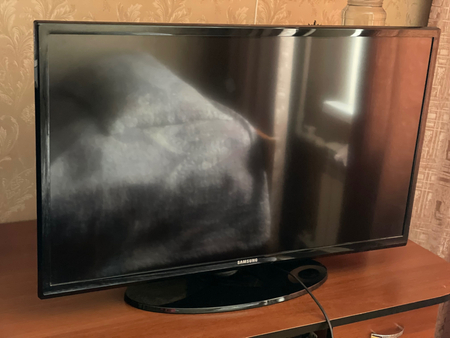 Телевизор Samsung (80 см диагональ)