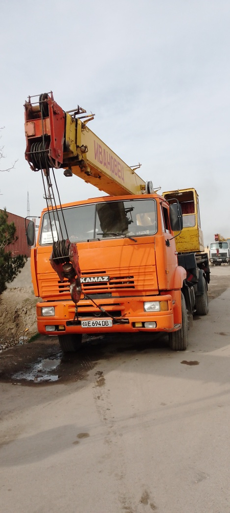 Kamaz Avtokran 25T  16T