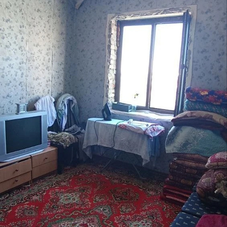 Tezda g'ishtlik 3xonalik kvartiral 3qavatda  5mikrorayon