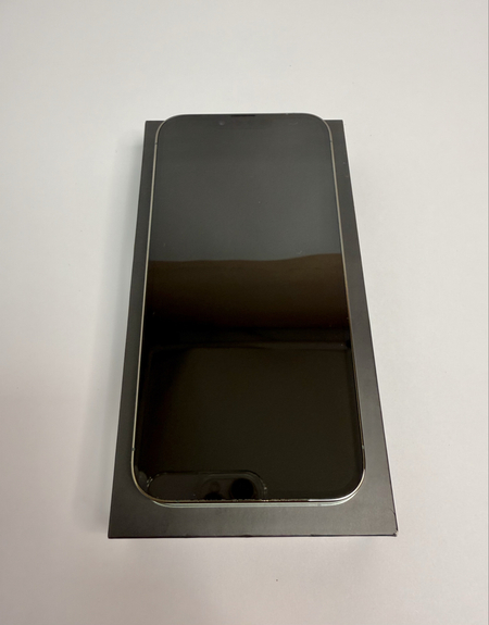 Свой Apple IPhone 13 Pro Max green 256 gb KH/A. в хорошем состоянии .