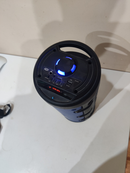 Bluetooth колонка с микрофоном