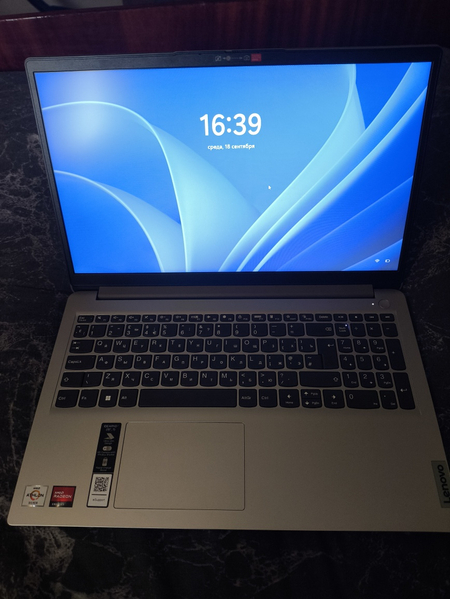 Продаётся ноутбук lenovo