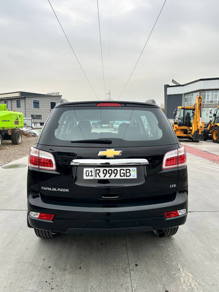 Trailblezer 2021 yil 74.000 km yurgan