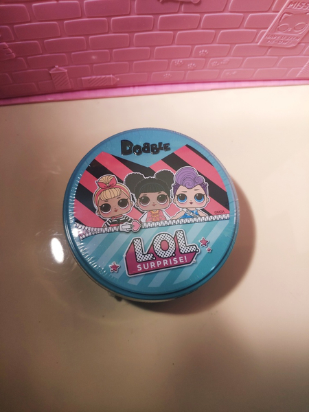 Легендарная игра Spot it, Dobble
