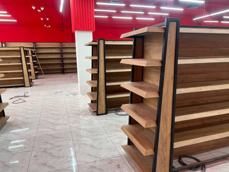 Торговые витрины для магазинов, бутиков, аптек…