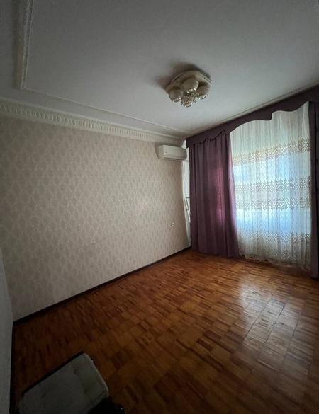 Ттз ахмад-югнакий сдается квартира в аренду 4/3/5 балкон 2×6