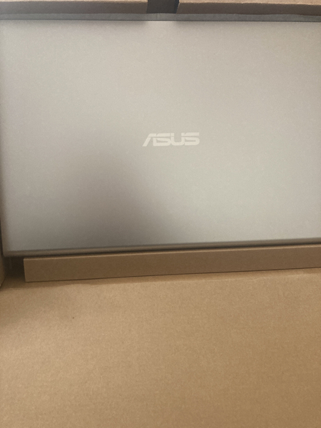 ASUS  1 tb 54R+FTPM;DDR4 4 G