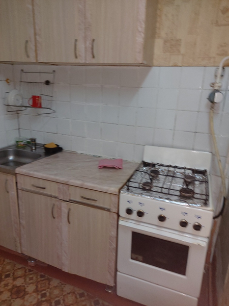 Сдам 2комнатную квартиру на Карасу1