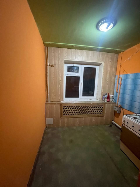 Широткада 2 - каватда 2 хонали квартира сотилади