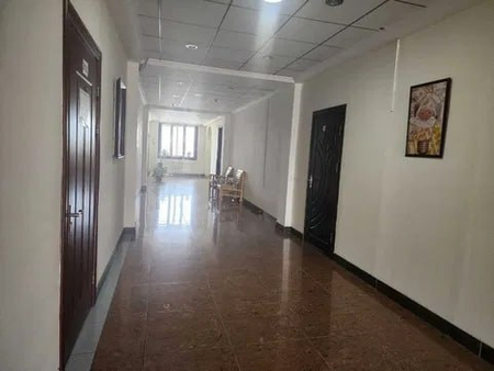 Шикарное место на 1м этаже вдоль дороги 40м²