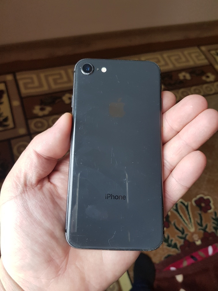 Iphone 8 64gb xotira
